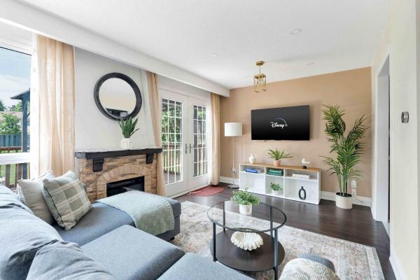 Family 4bdr 2ba With Basement In Mississauga - Milton