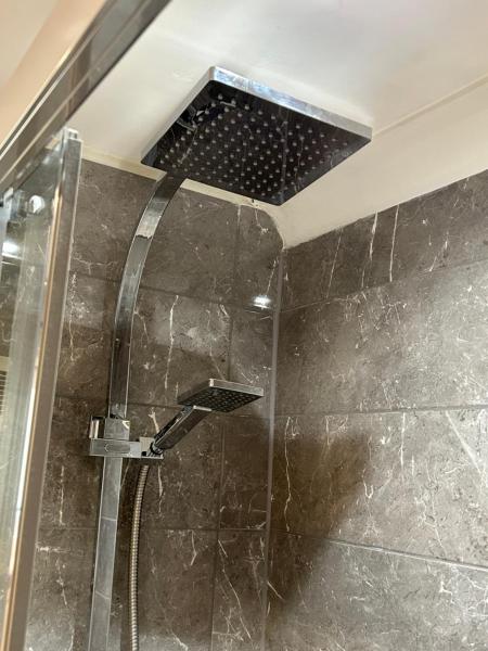 Stunning 1 Bedroom Apartment In Central Cheltenham - Cheltenham