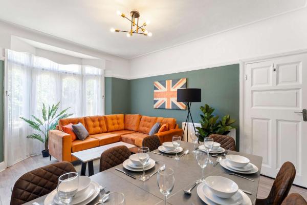 Stylish 5 Bed Home In Forest Hill Perfect For Business & Contractors Sleeps 16 - 런던