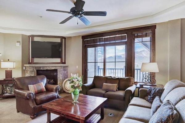 Luxury Crystal Peak Lodge 3 Bedroom Condo - Ski In, Ski Out - Breckenridge, CO