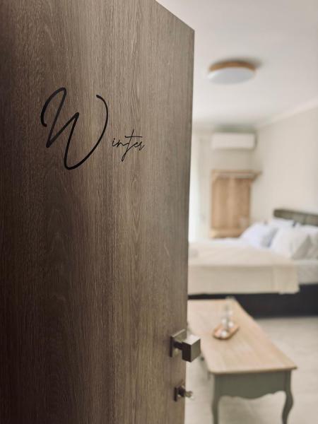 All Season - Winter Room - Grecia