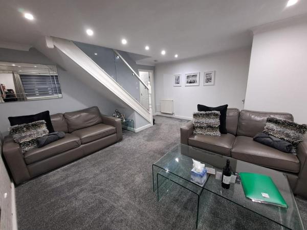 3 Bed Detached House Tottington - Bury