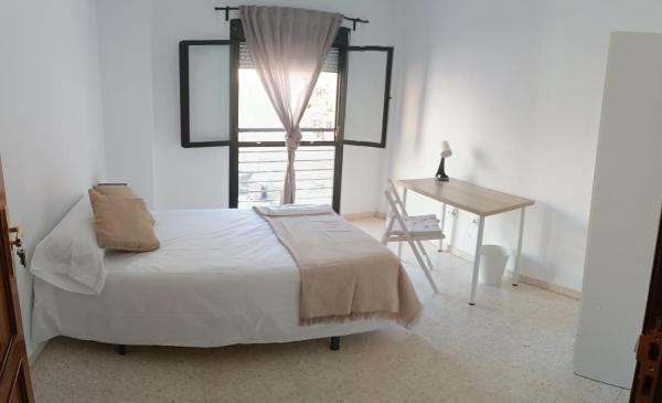 Habitacion En Piso Compartido - Málaga