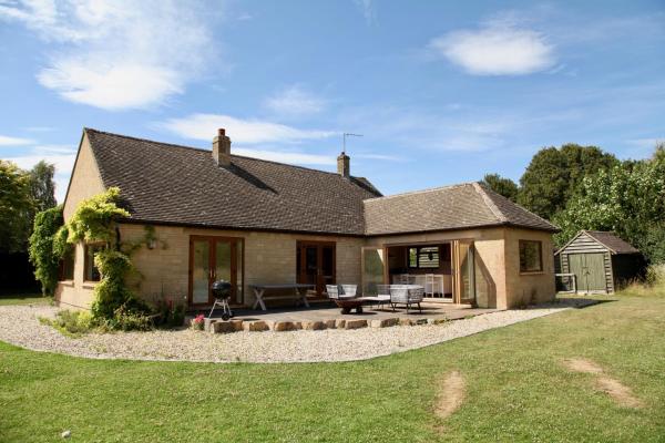 Bourton-on-the Water Cottage, Walk To Village, Firepit - Bourton-on-the-Water