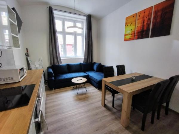 Two Bedroom Apartment With Parking - Prague