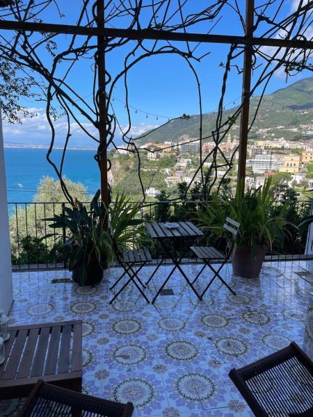 Maison Il Pozzo Holiday Home On Via Punta La Guardia - Vico Equense