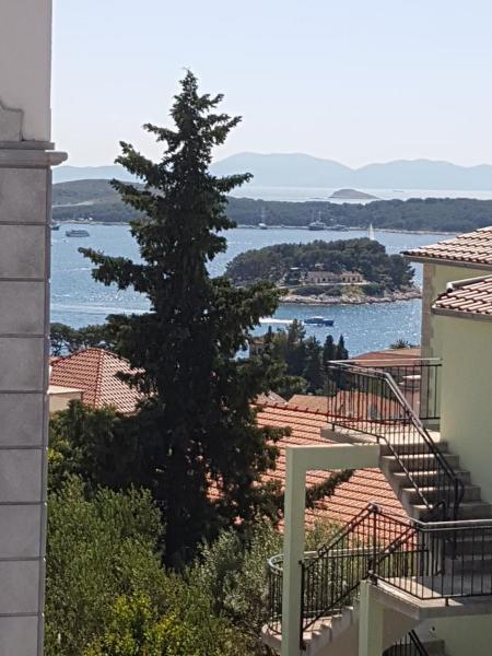 Apartmani Vini - Hvar