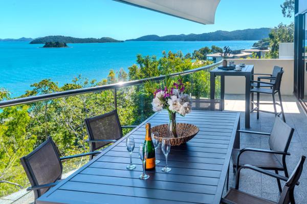Waves 6 On Hamilton Island By Hiha - 해밀턴 섬