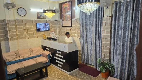 Hotel Vasudeva View - Ayodhya