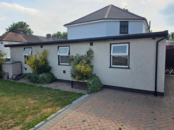 Studio One Bed In Dagenham London - Dagenham