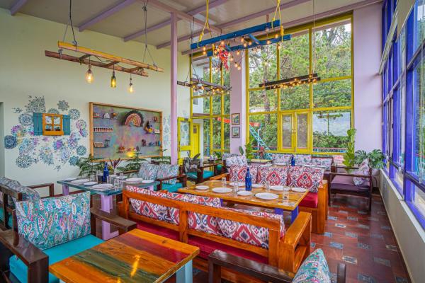Adrushya Estate - Hillside Retreat With Restaurant & Karaoke Room - Mukteshwar