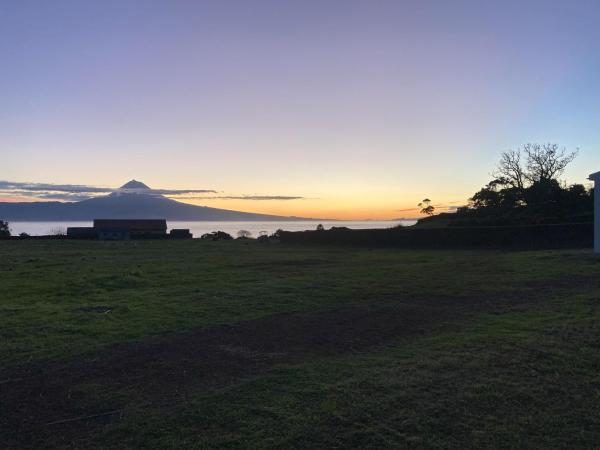Quinta Do Vale Da Queimada - Enoturismo - Sao Jorge, Portugal