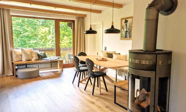 Die Watzmannsuite - Familienfreundliche Ferienwohnung In Historischer Villa Mit Kamin, Infrarotkabine, Balkon, Garten, Nur 10 Gehminuten Ins Zentrum Von Berchtesgaden - Berchtesgaden