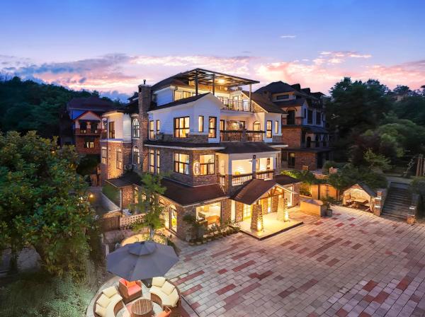 Chongqing Xiannv Mount Peach Blossom Spring Homest - Chongqing