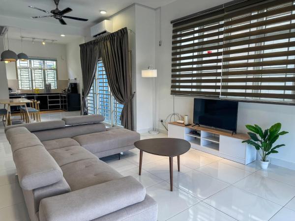 Legoland Bukit Indah 10 Mins 3 Rooms Large Space Family Room - Iskandar Puteri