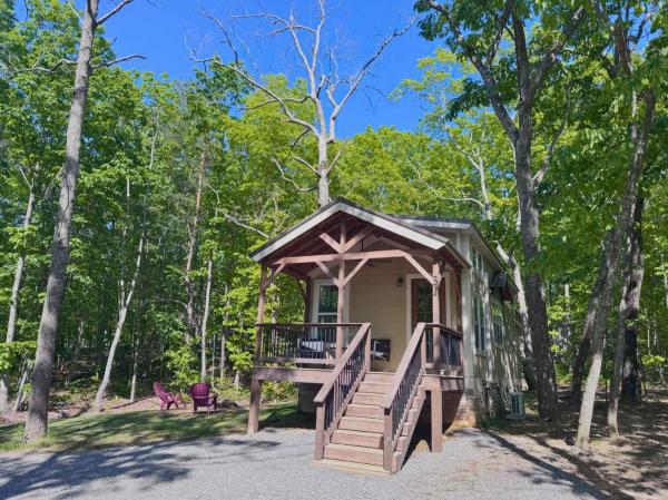 Dogwood Cottage With Private Fire Pit & Sleeps 6 - Beaver Lake, Rising Fawn
