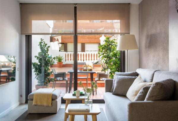 Bright Penthouse With Terrace Near Sagrada Familia - Badalona
