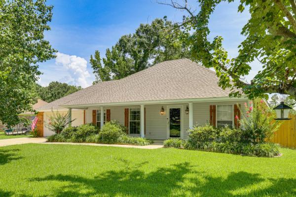 Updated Retreat W/ Outdoor Space In Flowood! - Jackson