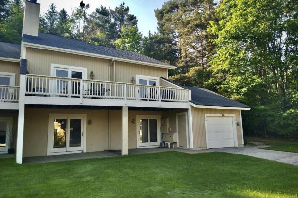 Ski & Tee Boyne Highlands Townhouse - Harbor Springs, MI