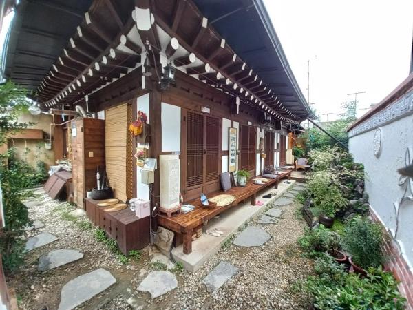 Jeonju Sanyacho Pension - Jeonju-si