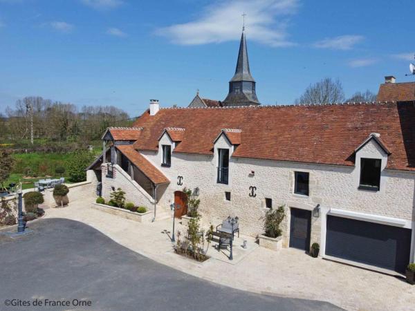 Maison De Charme Avec Jardin Privé Et Cheminée Près Du Château De Cui, Tout Confort Inclus. - Fr-1-497-181 - Argentan