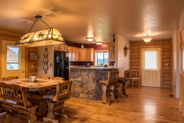 Secluded Mountain-view Cabin With Cross-country Trails Near Scenic Lakes In Idaho - Driggs, ID