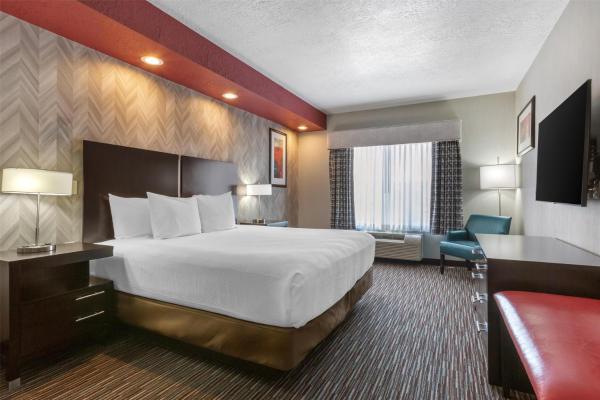 Best Western Plus Gallup Inn & Suites - Gallup, NM