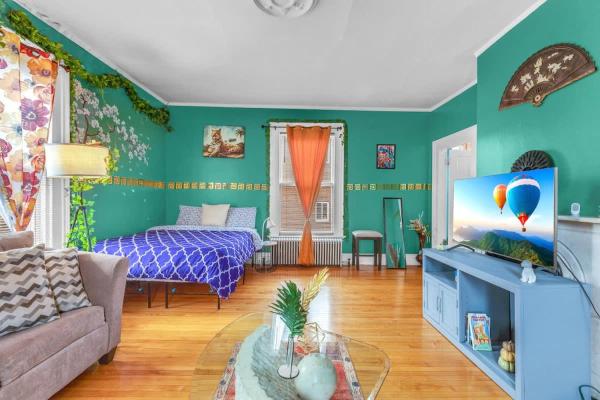 Enchanting 3br Near Downtown Hartford Cozy & Modern With Parking - Bloomfield, CT