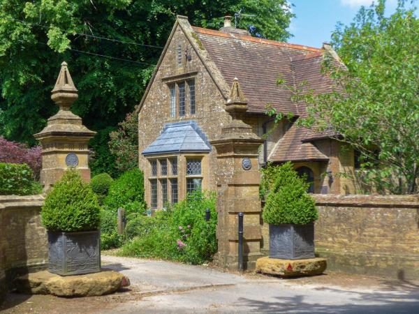 Manor Farm Lodge - Crewkerne