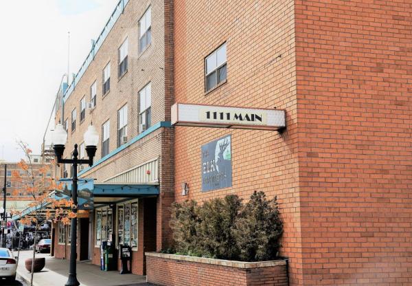 Retro-chic Escape 208 - Klamath Falls, OR