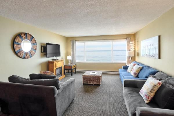 Premium Oceanfront Suite - Sleeps 8 - Top Floor - Pool & Sauna - Neskowin Beach, OR