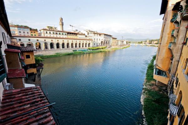 Ponte Vecchio Tower - Florence