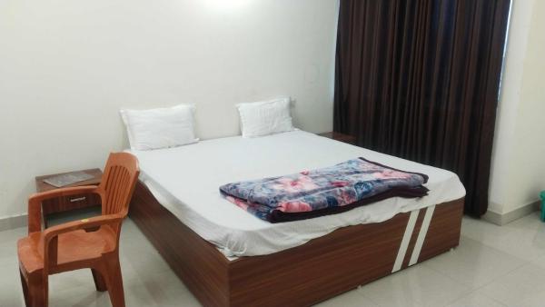 Hotel O M G Garden - India