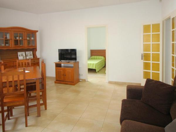 Apartamento Renovado, Céntrico Y Luminoso A 100m De La Playa Del Puerto, Llançà - Es-228-37 - Llançà
