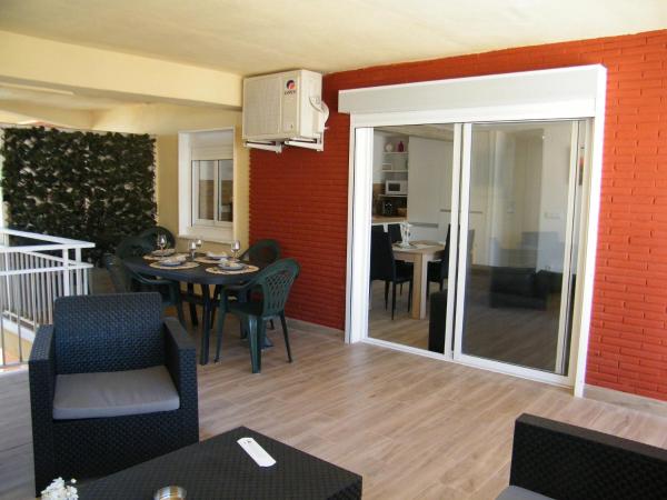 Playa De Gandía, Apartamento Renovado En Primera Línea Con Terraza, Aire Acondicionado Y Parking - Es-314-22 - Xeraco