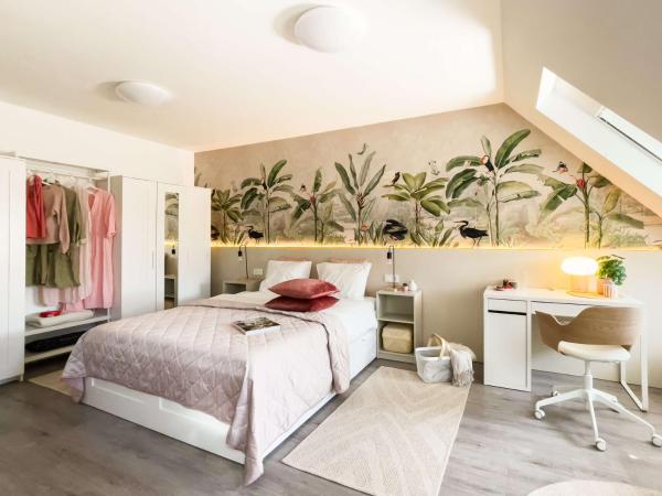 Palace Quarter 2 Peaceful Modern Central Top Floor Apartment - Budapest