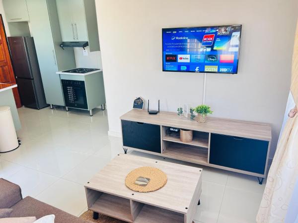 Dubai Guest House - Soshanguve