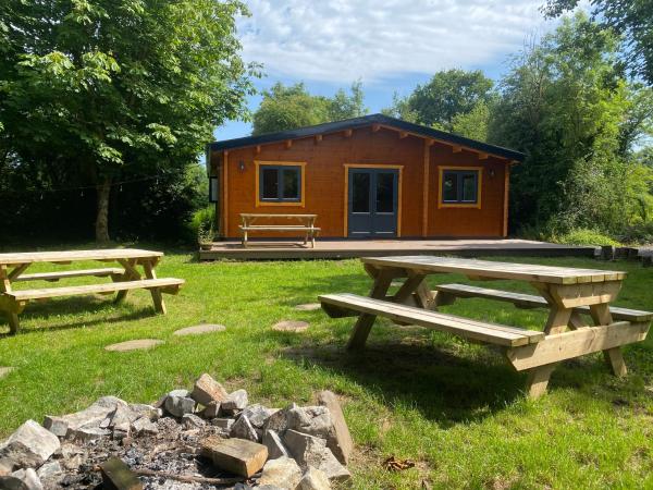 Rushbrook Log Cabin With Sauna - County Westmeath