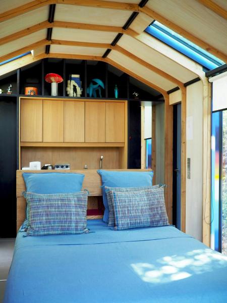 Designer Cabin With Shared Pool In Bras - Var