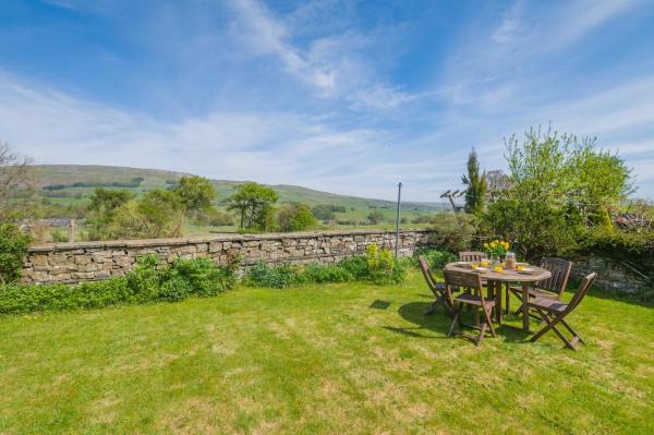 Stoneleigh - Hawes - Hawes