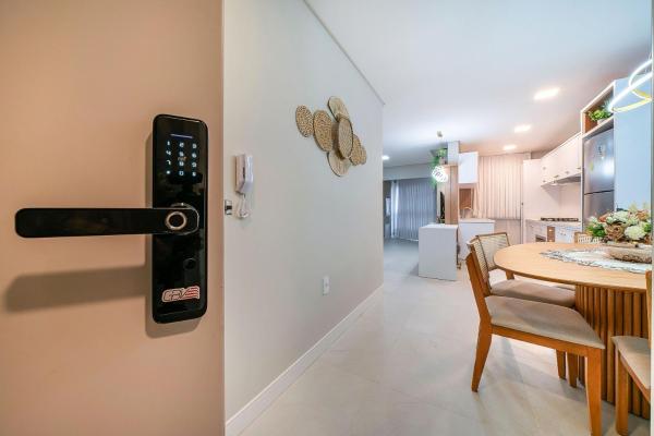 Aluguel Apto C/ Piscina No Terraço - Bombinhas - Pôrto Belo