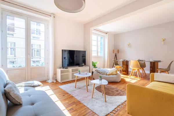 Appartement Chic En Centre-ville Avec Garage Privé - Clermont-Ferrand