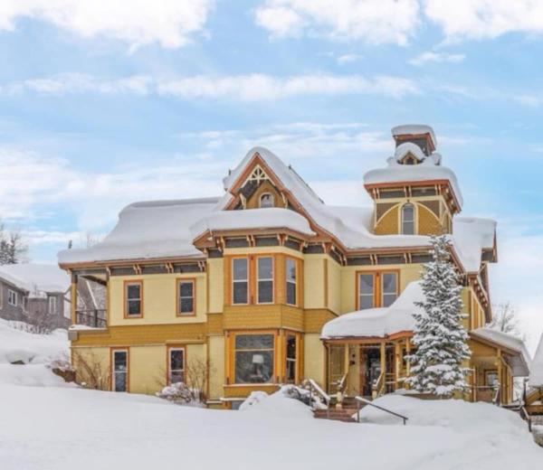 The Victorian Under The Gondola - Steamboat Springs