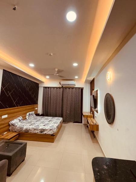 The Opulent Stays - Ghaziabad