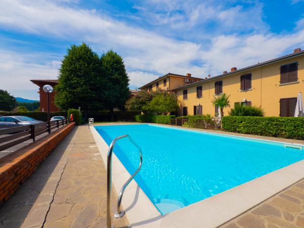 Paratico - Lakefront Apartment With Private Pool And Free Parking - Sarnico