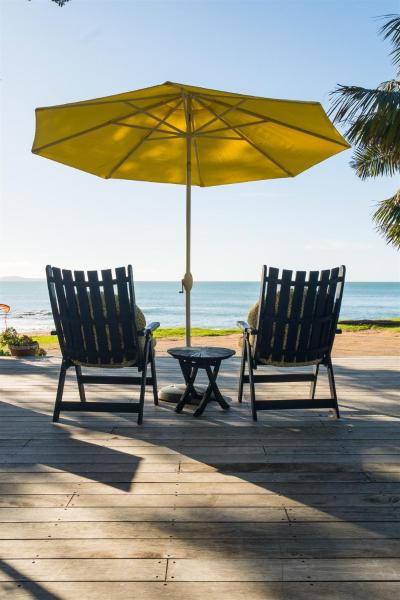Driftwood Lodge Beachfront, Cable Bay, Northland - Northland