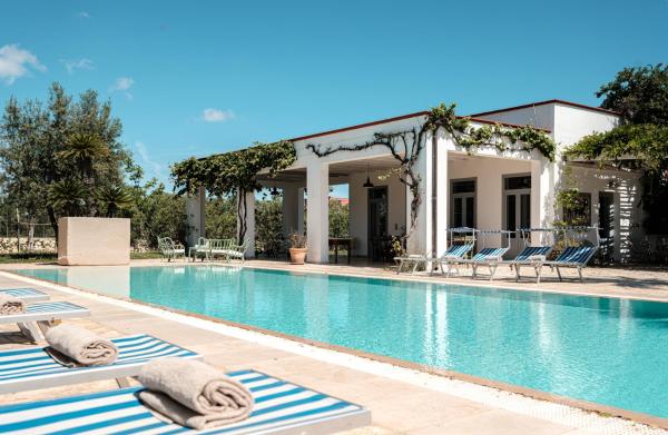 Apulia Essence Heritage Retreat - Infinity Pool & Lush Gardens - Monopoli