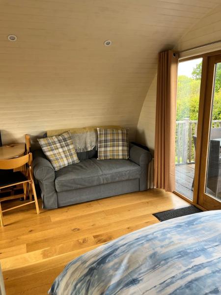 Xxxxx Powys River Pods Pet Friendly Glamping Pod1 Builth Wells Wales - Builth Wells