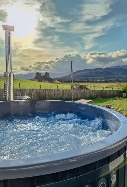 Jacobite Lodge By The House Of Danu - Newtonmore