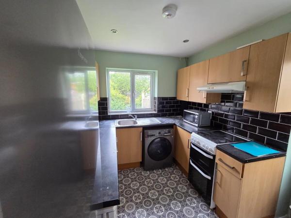 10 Percent Off This Week Wifi Parking Sleeps 8 - Huddersfield
